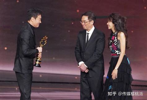 49岁辛柏青摘得最佳男主奖，娱乐圈隐身30年，变成另类真 戏骨” 知乎