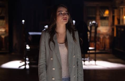 Ayça Ayşin Turan A Turkish Actress Radiating Brilliance In Cinema And Television Onedio