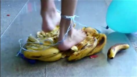 Foot Crushing Legends Fruits