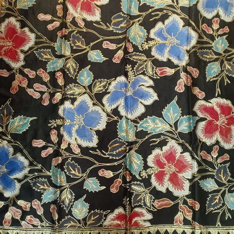 Ragam Hias Batik Flora Menggali Kecantikan Dan Makna Dalam Motif Bunga