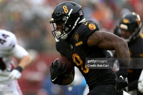 Brian Robinson Jr 8 Of The Washington Commanders Runs For Yards In