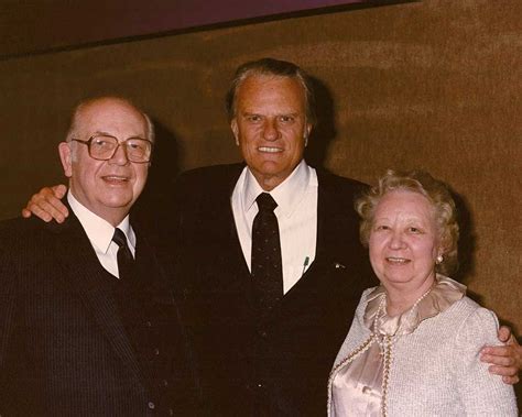 Dr Cook Billy Graham And Mrs Coreen Cook Walk With The King