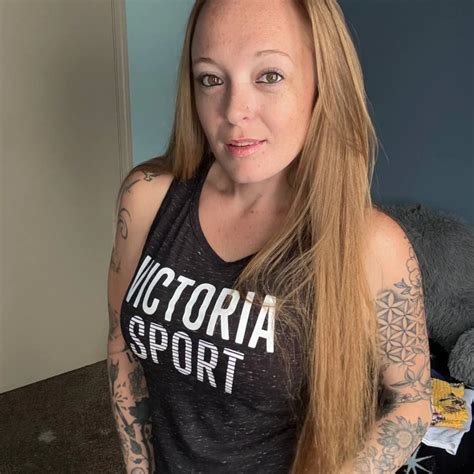 Ninaakoeller • Instagram Photos And Videos