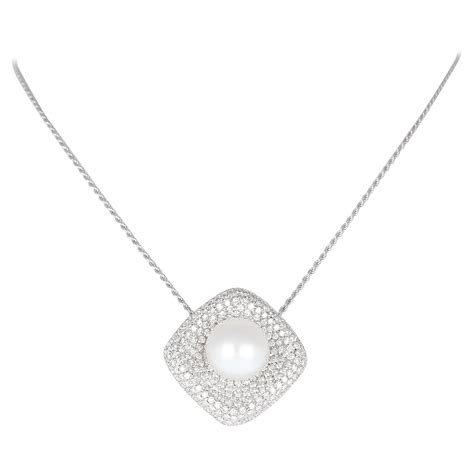 18k White Gold Necklace With White And Brown Pearls Diamond Flowers