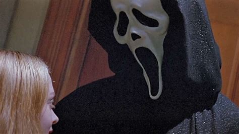 Scream Star Confirms Original Ghostface Duo Was Gay Dexerto