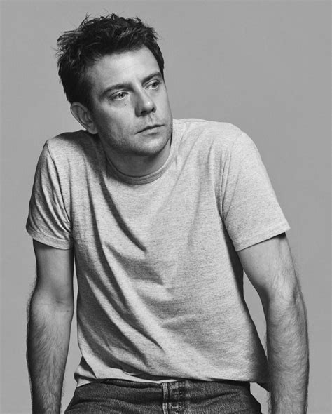 認識 Y3k 潮流配搭的5個必備元素！y2k 已經過時？一文看如何輕鬆打造 Y3k 日常穿搭