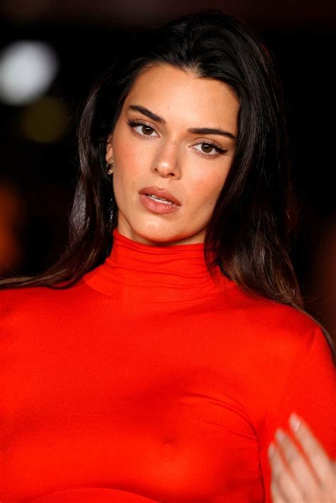 Pin De Juanin Eyzaguirre Em Kendall Jenner Em 2025