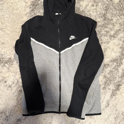 Nike Tech Tech Fleece Colorblock Sporty Depop
