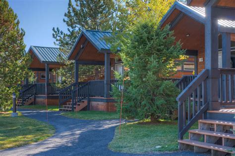 Three Day Spring Itinerary Yellowstone National Park