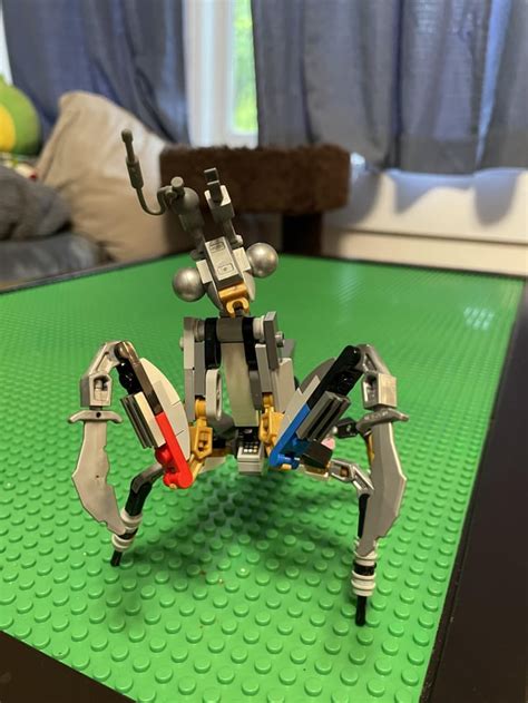 Mecha Mantis R Lego