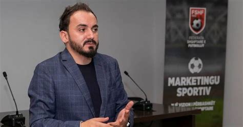 Foto Gëzim I Madh Për Zyrtarin E Fshf Së Andi Verçani Bëhet Baba Gossip