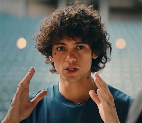 Dominic Fike Dominic Fike Hairstyle Dominic Fike Curls