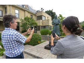 Banting Museum Uses Augmented Reality App To Give Insulin Discoverer