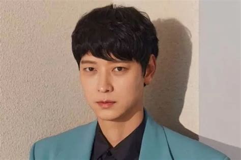 Kang Dong Won Resmi Hengkang Dari Yg Entertainment Kabar Fajar