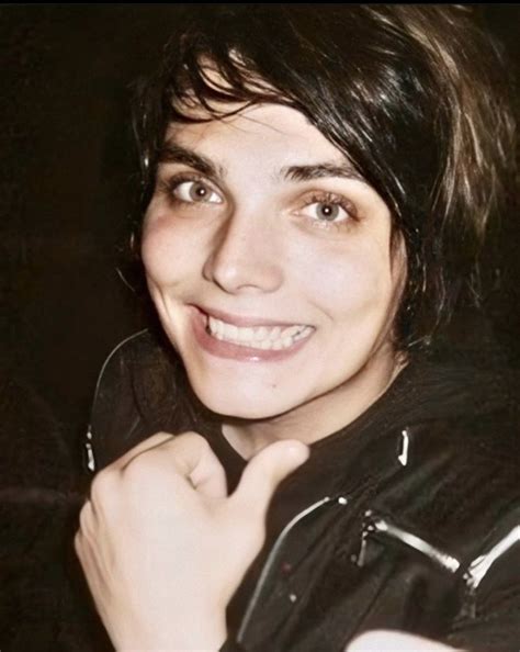 Pin By Carla Miron On Gerard Way Gerard Way Gerard And Frank My