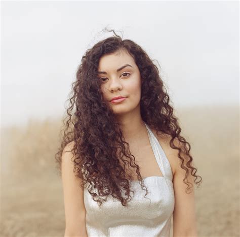 Meet Elizabeth Solaka Of Solaka Photography In North Shore Boston Voyager Magazine Boston