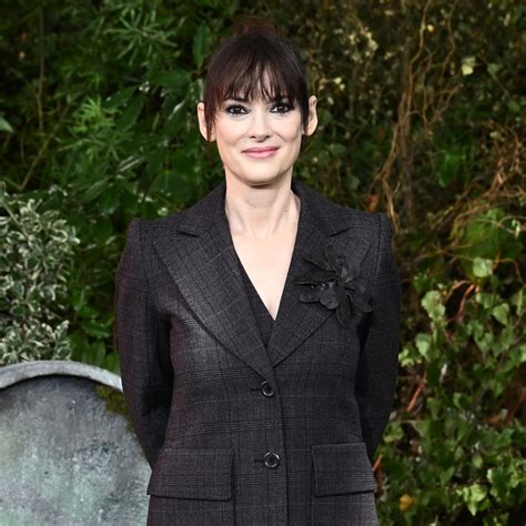Winona Ryder Says She “checked Out” After 2001 Shoplifting Arrest