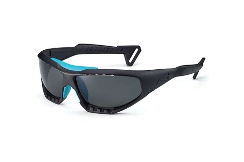 Watersport Sunglasses Matt Black Aquamarine Polarised Sunglasses With Chroma Smoke Lenses