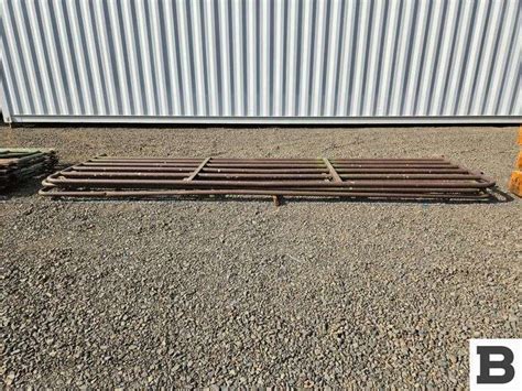 16 Gates Booker Auction Company