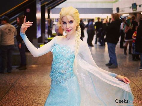 Fantastic Elsa Cosplay At Montreal Mini Comiccon 2016 Photo By
