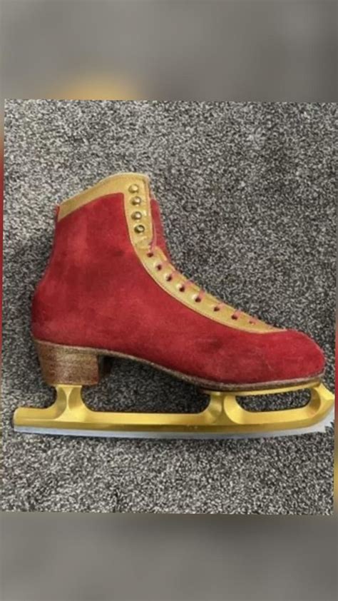 Check Out These Awesome Custom Harlick Skates With Gold Blades