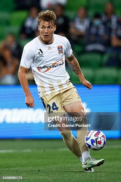 James Mcgarry Of The Jets Passes The Ball During The Round Five News