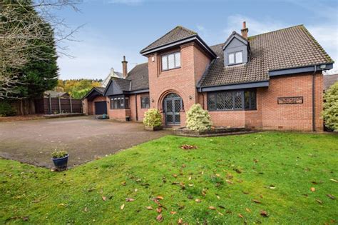 5 Bedroom Detached House For Sale In Glen Road Larbert Fk5 4sn