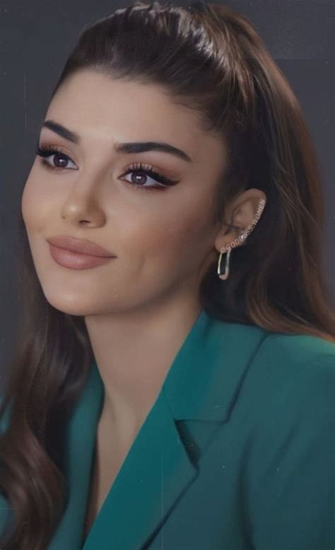 Hande Erçel Simonacalagreti73 Hairstyles For School Peinados Hair