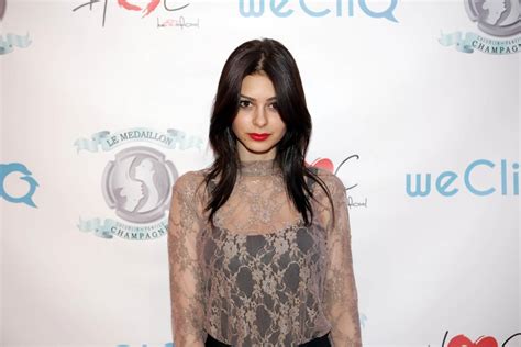 Picture Of Elizabeth Pipko
