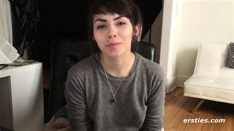 Ersties Geeky Slut Inserts A Toy Into Her Pussy Eporner