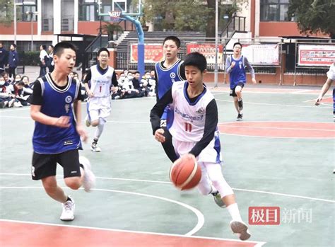 初中课间篮球燃爆校园，师生联手炫技超带感武汉市体育比赛