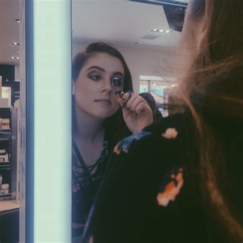 Thumbs Pro Ad Astra Per Aspera