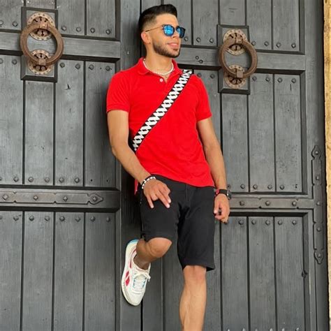 L I B A R D O A L F O N S O Libardoalfonso • Threads Say More