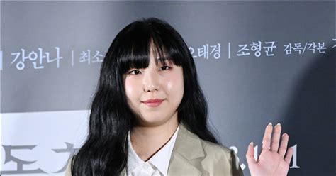 Md포토 김수인 감독 떨리는 데뷔작 손인사