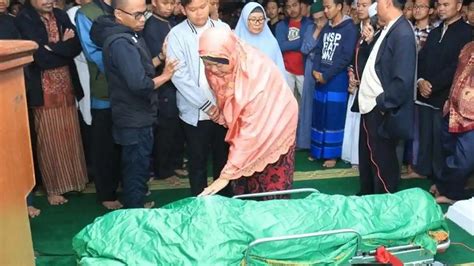Santri 17 Tahun Tewas Ditusuk Saat Menanti Sang Ibu Yang Sedang Dalam