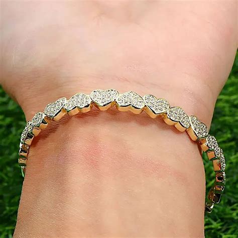 Real Diamonds Round And Baguette Diamond Tennis Bracelets At ₹ 255000