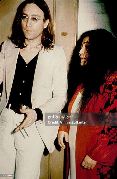 Former Beatle John Lennon And A Pregnant Yoko Ono Attend A News