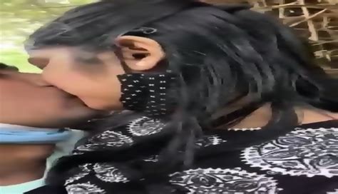 Pareja India Al Aire Libre Eporner