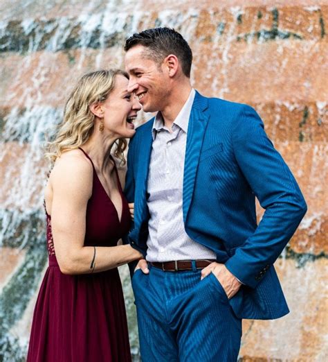 Fort Worth Water Gardens Engagement Photos Fort Worth Water Gardens