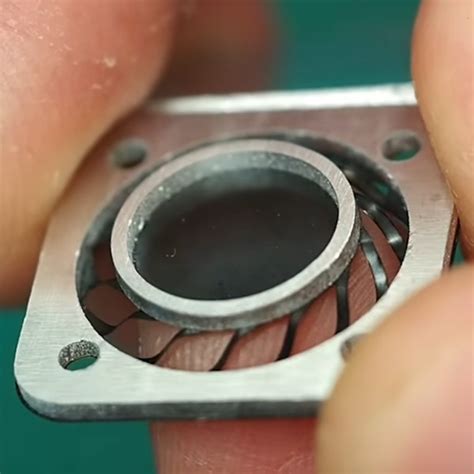 Flexure Pcb Actuators Made Before Your Very Eyes Hackaday