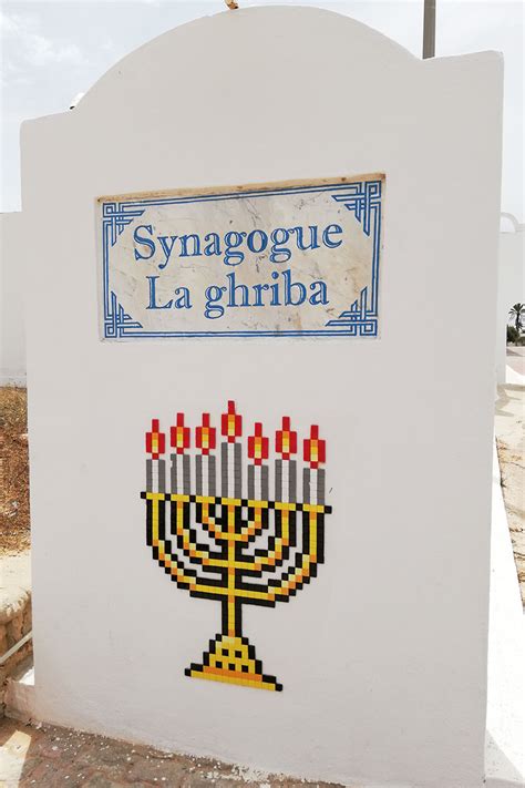 La Ghriba Synagoga Na Ostrově Djerba Okouzluje Svým Interiérem