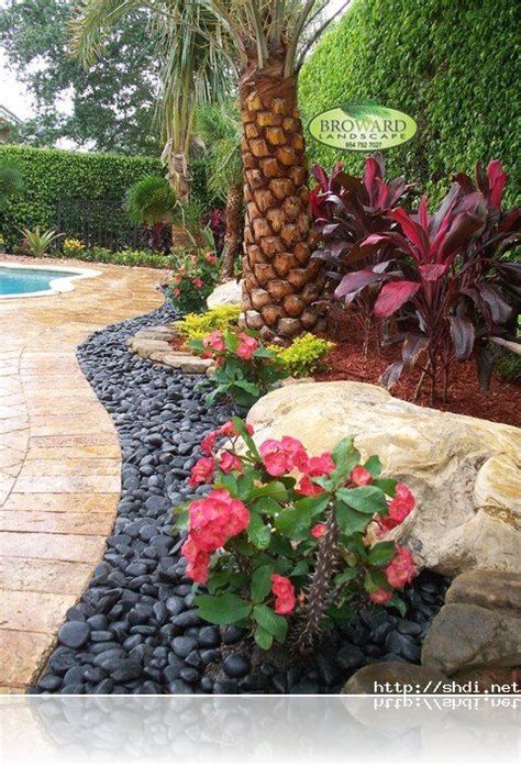 Tropical Front Yard Landscaping Ideas With Palm Trees Landscaping