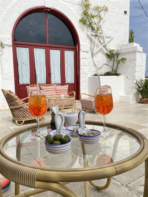 Melanie Hernquist Fora Travel