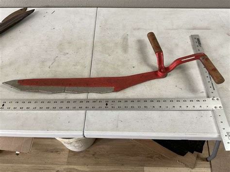 Hay Knife Legacy Auction Company