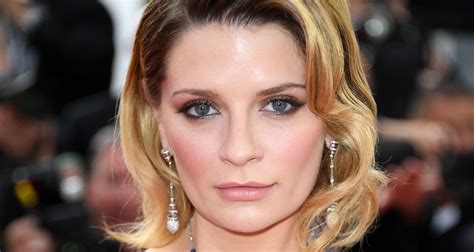 Mischa Barton Opens Up