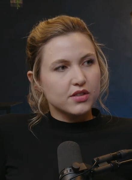 Taylor Tomlinson Wants To Have It All” In Her Third Netflix Special The Cavalier Daily