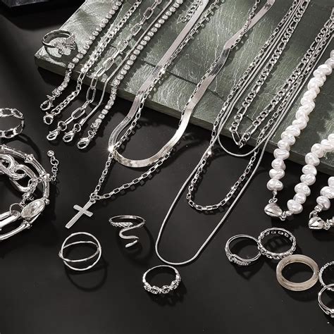 Silver Jewelry Ý Nghĩa Ví Dụ Câu Và Cách Sử Dụng