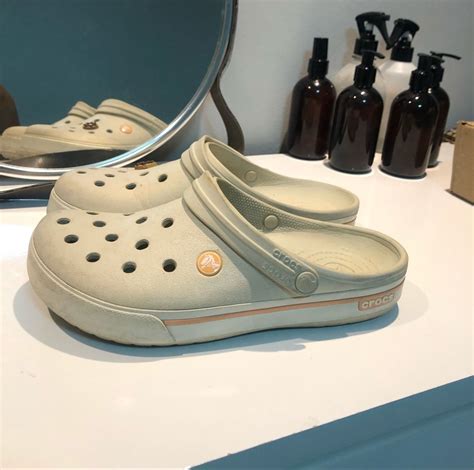 Crocs Bege Sapato Feminino Crocs Usado 69138066 Enjoei