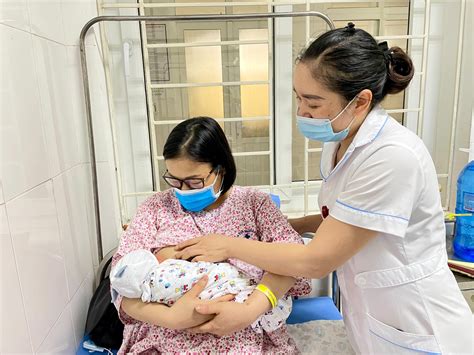 Những điều Cần Tránh Khi Nuôi Con Bằng Sữa Mẹ