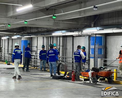 El Equipo De Edifica Siempre Está A Su Disposición Y Brinda Los Mejores Resultados